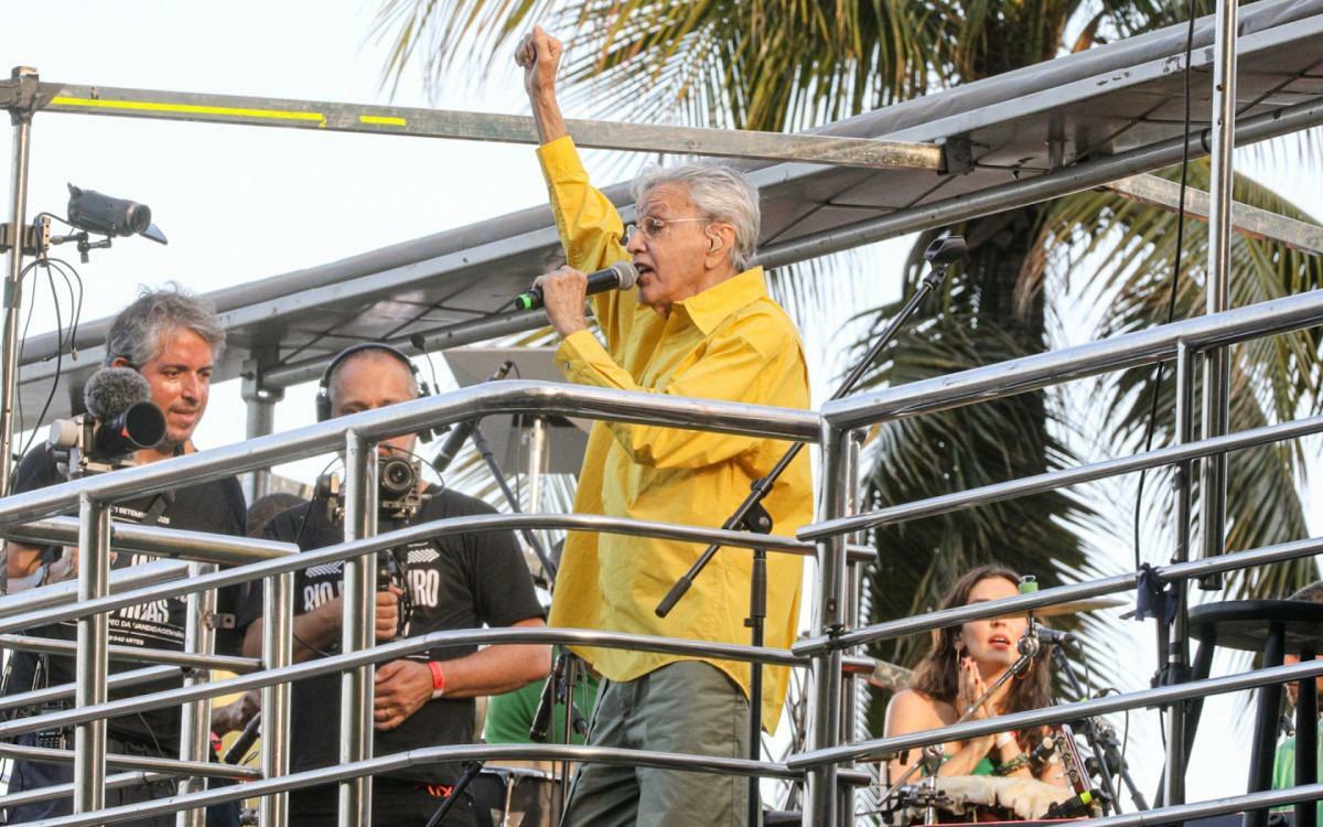 Astros da MPB se apresentam em ato contra a PEC da Blindagem e Anistia ...