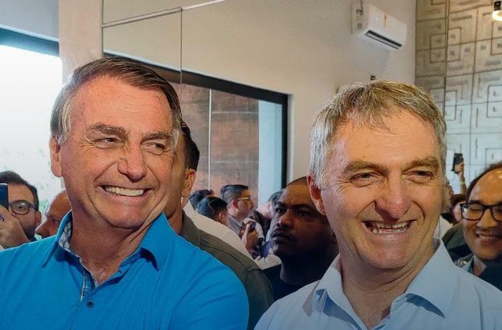 Bolsonaro e irmão marcam número 13, apostam e ganham na Mega da Virada ...