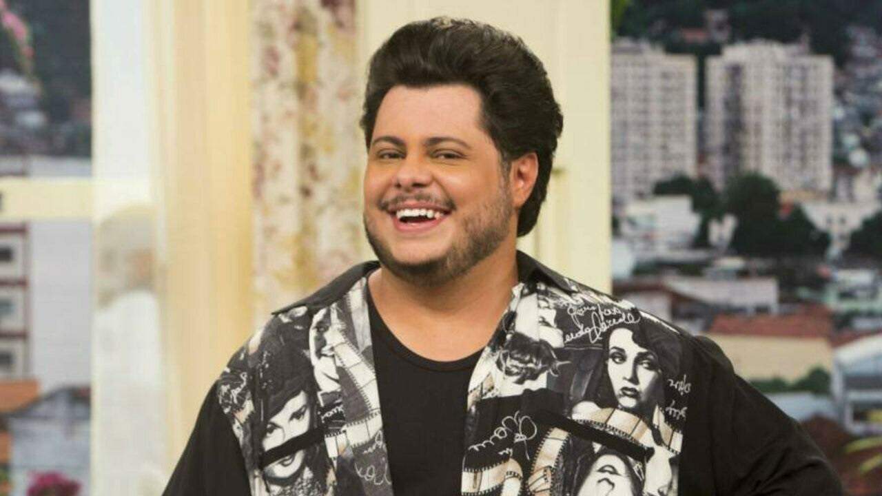 Marcus Majella aparece sem camisa após perder mais de 30 kg; veja antes ...