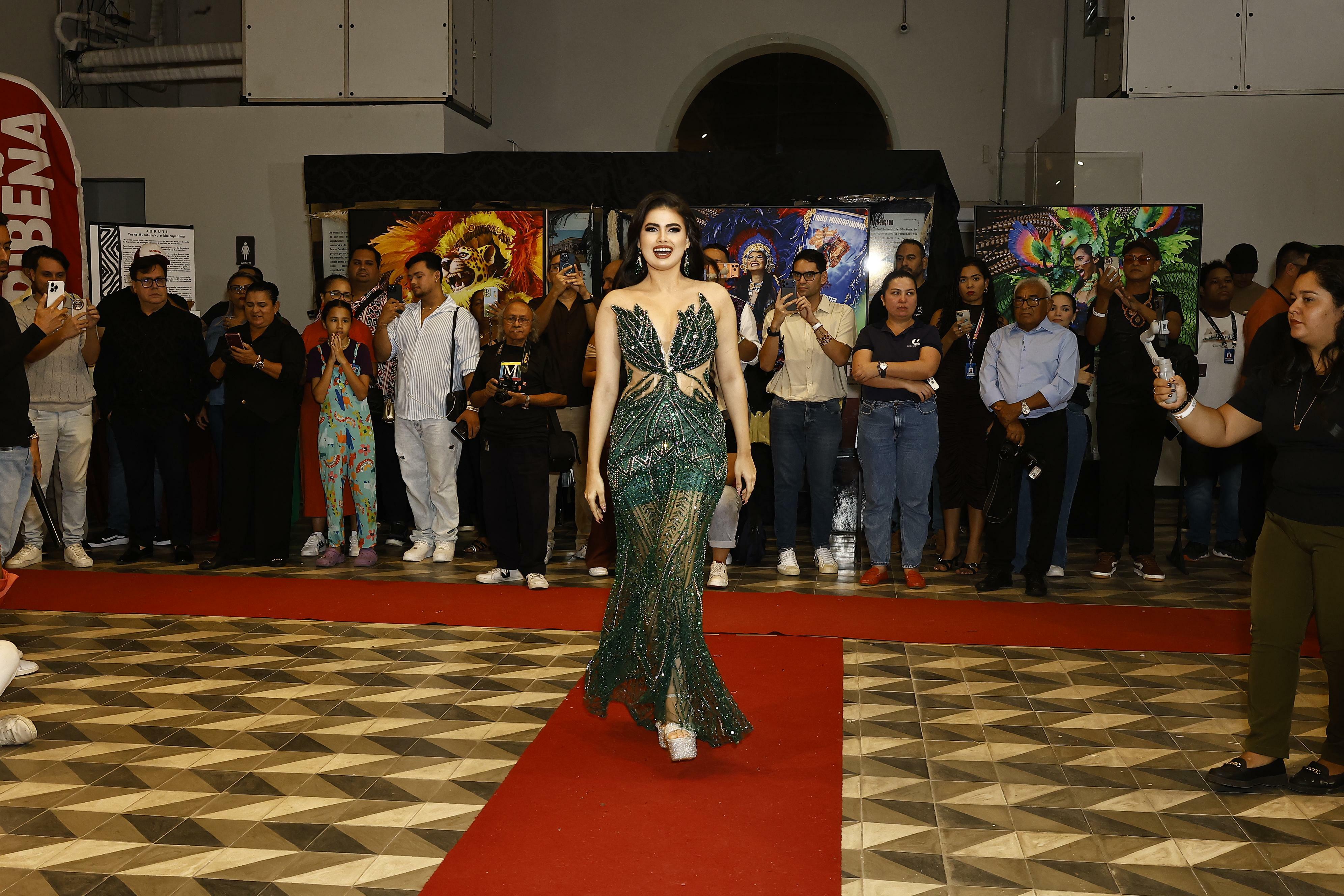 Rainha das Rainhas 2026: conheça Nayara Matoso, candidata da Sociedade ...