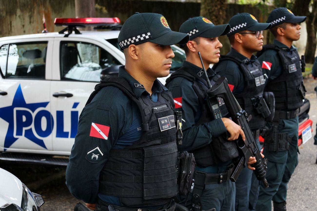 PM prende suspeito de tráfico com crack e dinheiro na Feira da Ceasa em ...