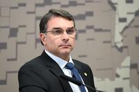 Flávio Bolsonaro comemora após EUA listarem CV e PCC como grupos ...