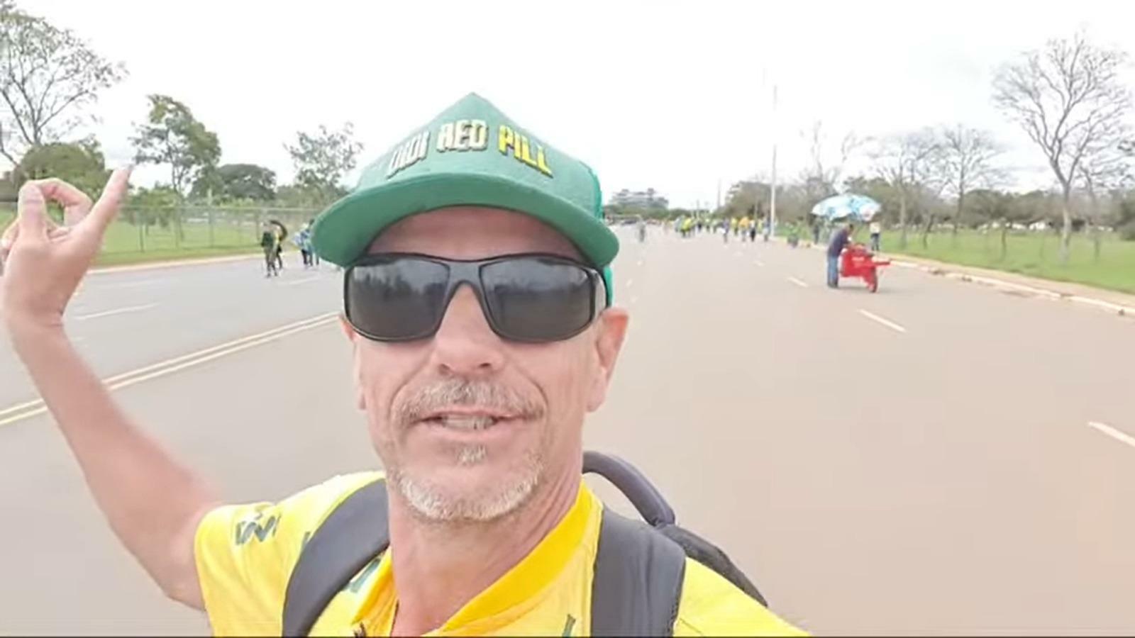 Quem é o ex-BBB bolsonarista e red pill expulso de evento com ministros ...