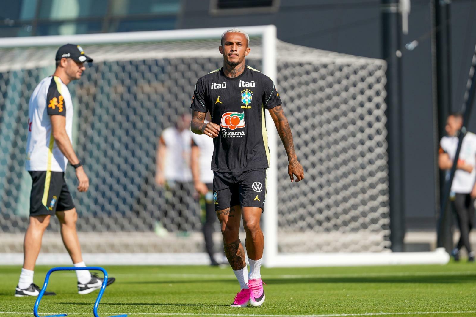 'Sonho interrompido', diz Wesley após corte da Seleção Brasileira antes ...