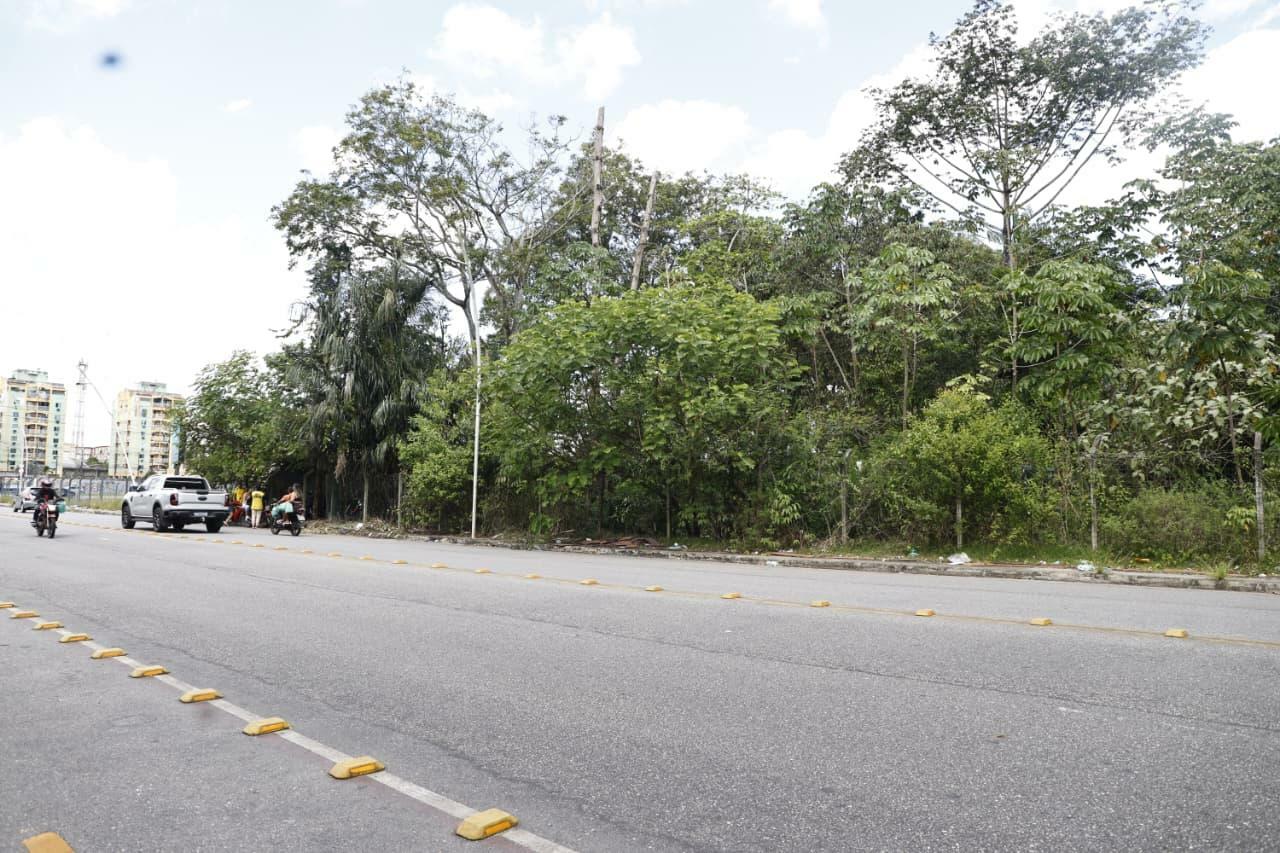 Mais de 100 famílias ocupam terreno no Bengui e pedem regularização ...
