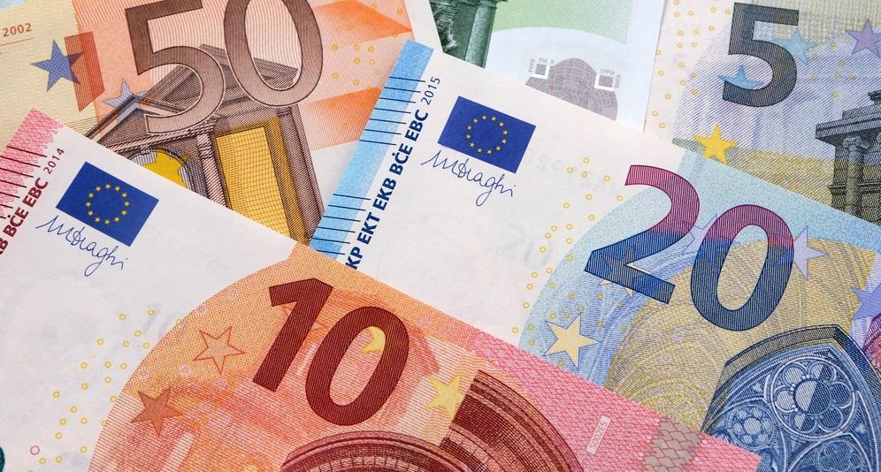 Euro Hoje Qual O Valor Do Euro Para Real Hoje 18 De Abril Economia Euro Hoje Qual O Valor Do Euro Para Real Hoje 18 De Abril Economia