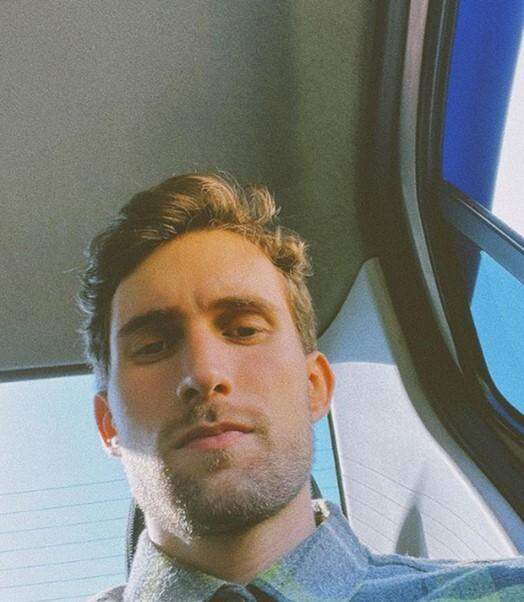 Felipe Ricca, filho de Adriana Esteves e Marco Ricca, começou a atuar ...