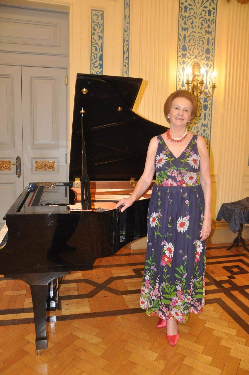 Pianista Maria Helena Andrade lança CD 'Miscelânea brasileira' no Santo ...