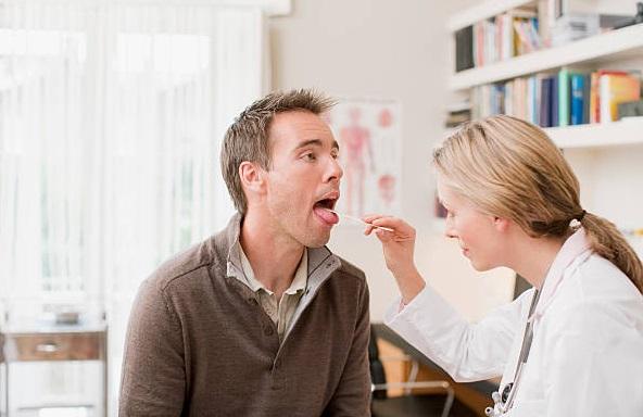 Língua peluda e dedo roxo: confira alguns sintomas incomuns da covid-19 ...