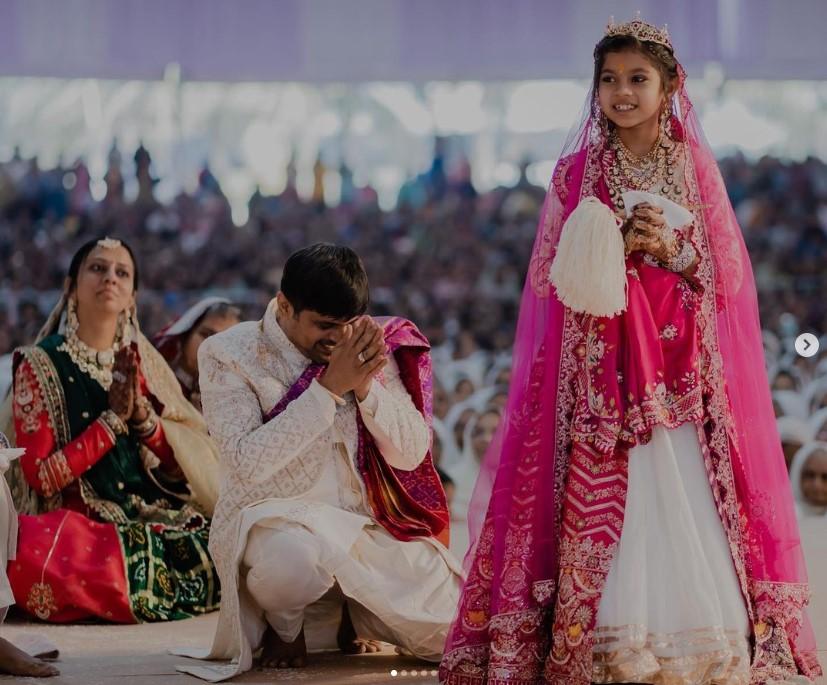 Menina indiana renuncia herança milionária para ser 'freira infantil ...