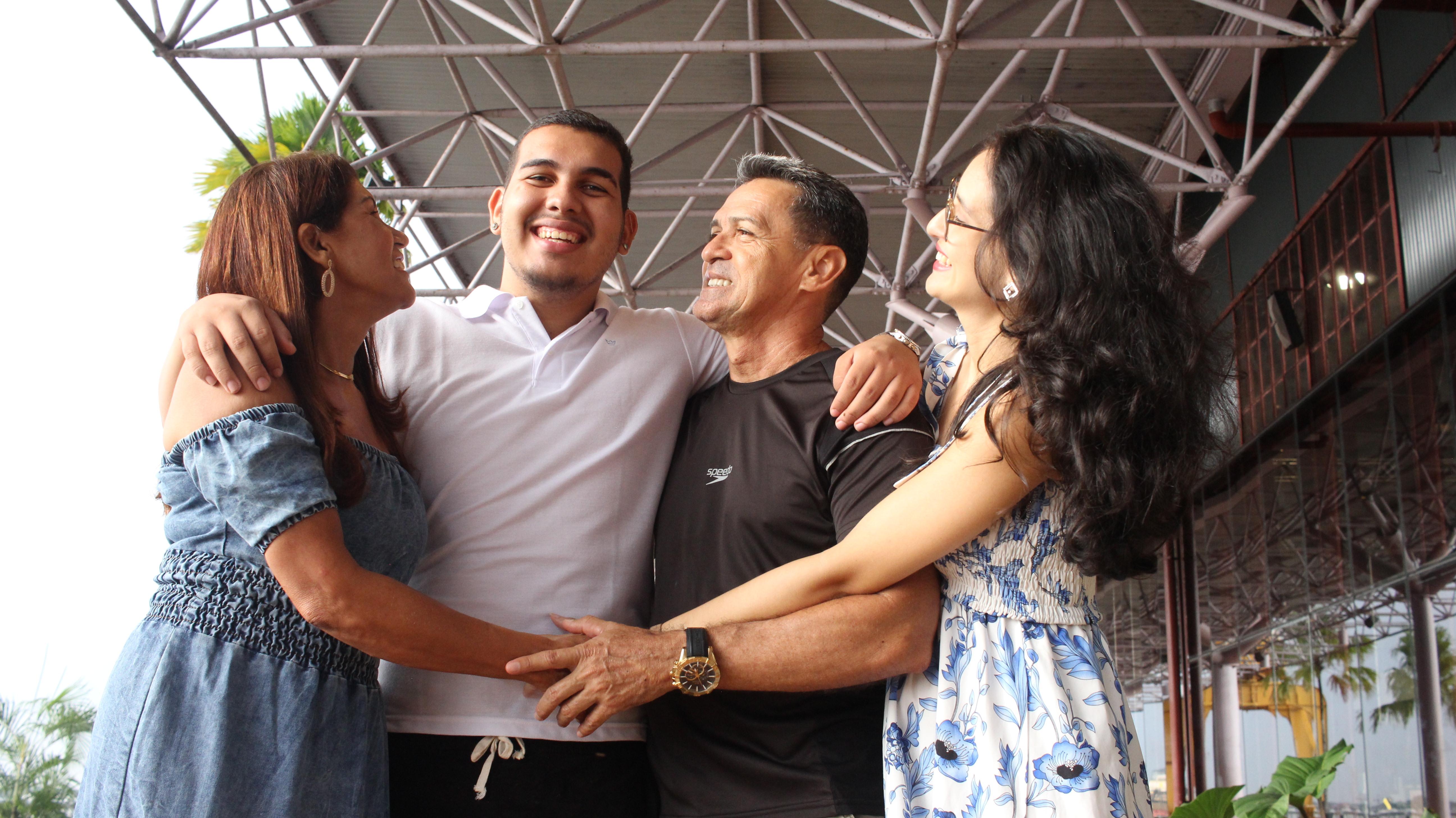 Juíza da 1ª Vara da Infância afirma que quebrar padrões na adoção é ...