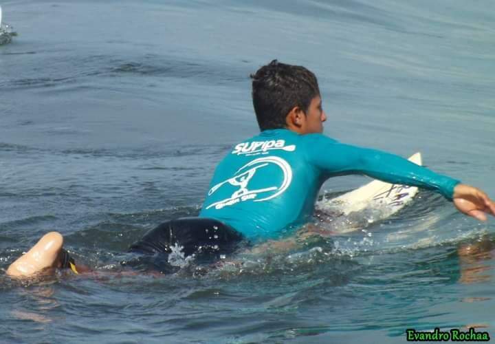 Paulo Rogério: a trajetória de superação e sucesso no surf | Adrenalina ...