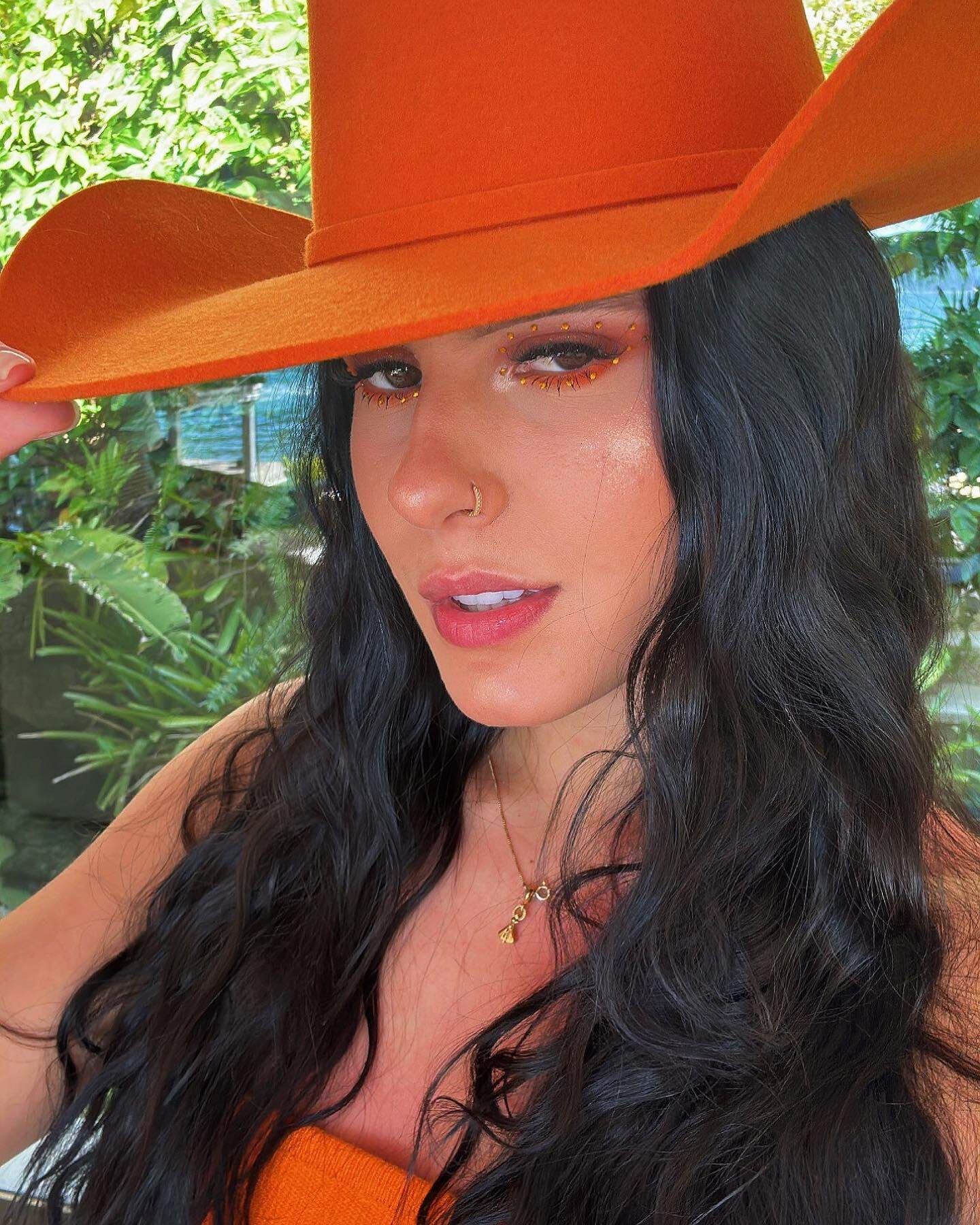 Ana Castela curte comentário de fã de Virginia e gera polêmica após ...