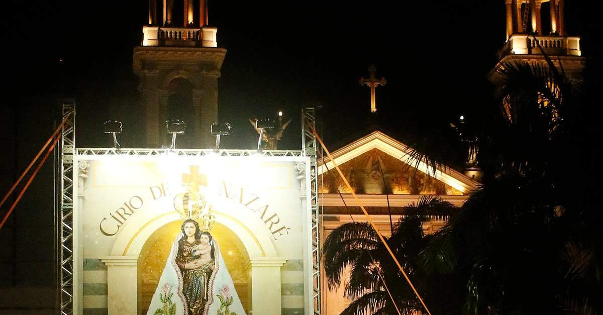 Retrato De Fé E Devoção Basílica Santuário De Nazaré Estampa Cartaz Do