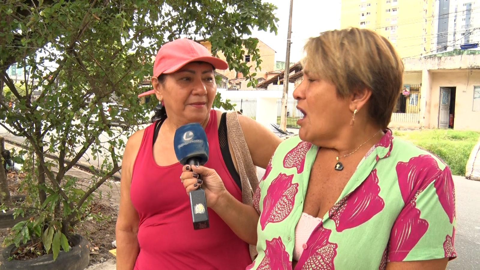 Dona de casa Joana Santos afirma que rua Antônio Everdosa virou ...