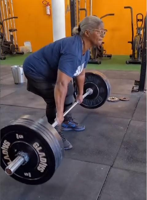 Irmã Marluce, de 61 anos, viraliza nas redes sociais com treinos de ...