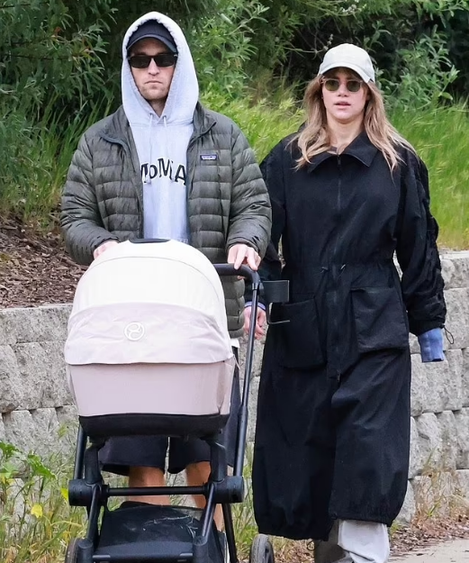 Nasce primeiro filho de Robert Pattinson e Suki Waterhouse; veja fotos ...