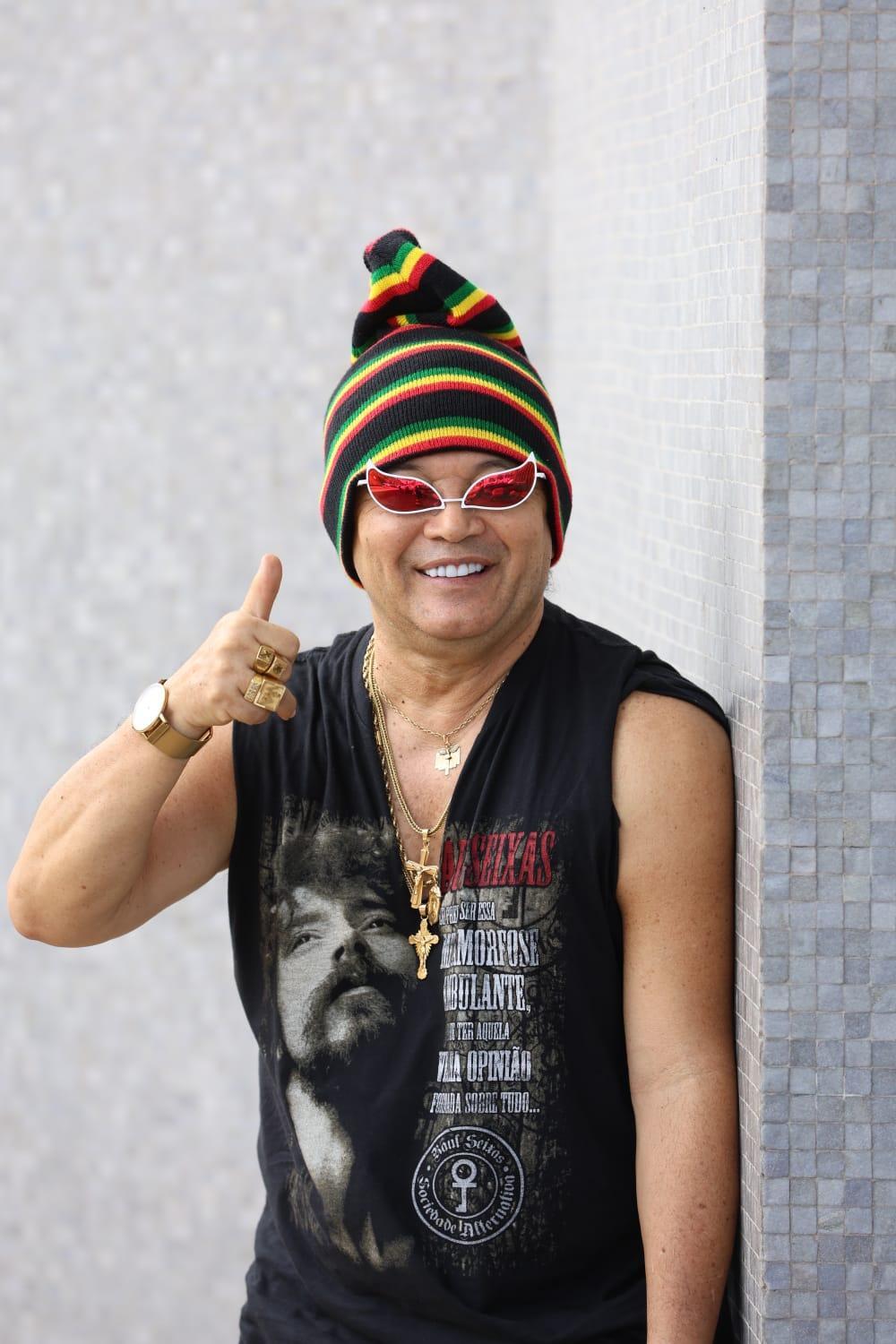 EXCLUSIVO: Wanderley Andrade lança EP com clássicos internacionais em ...