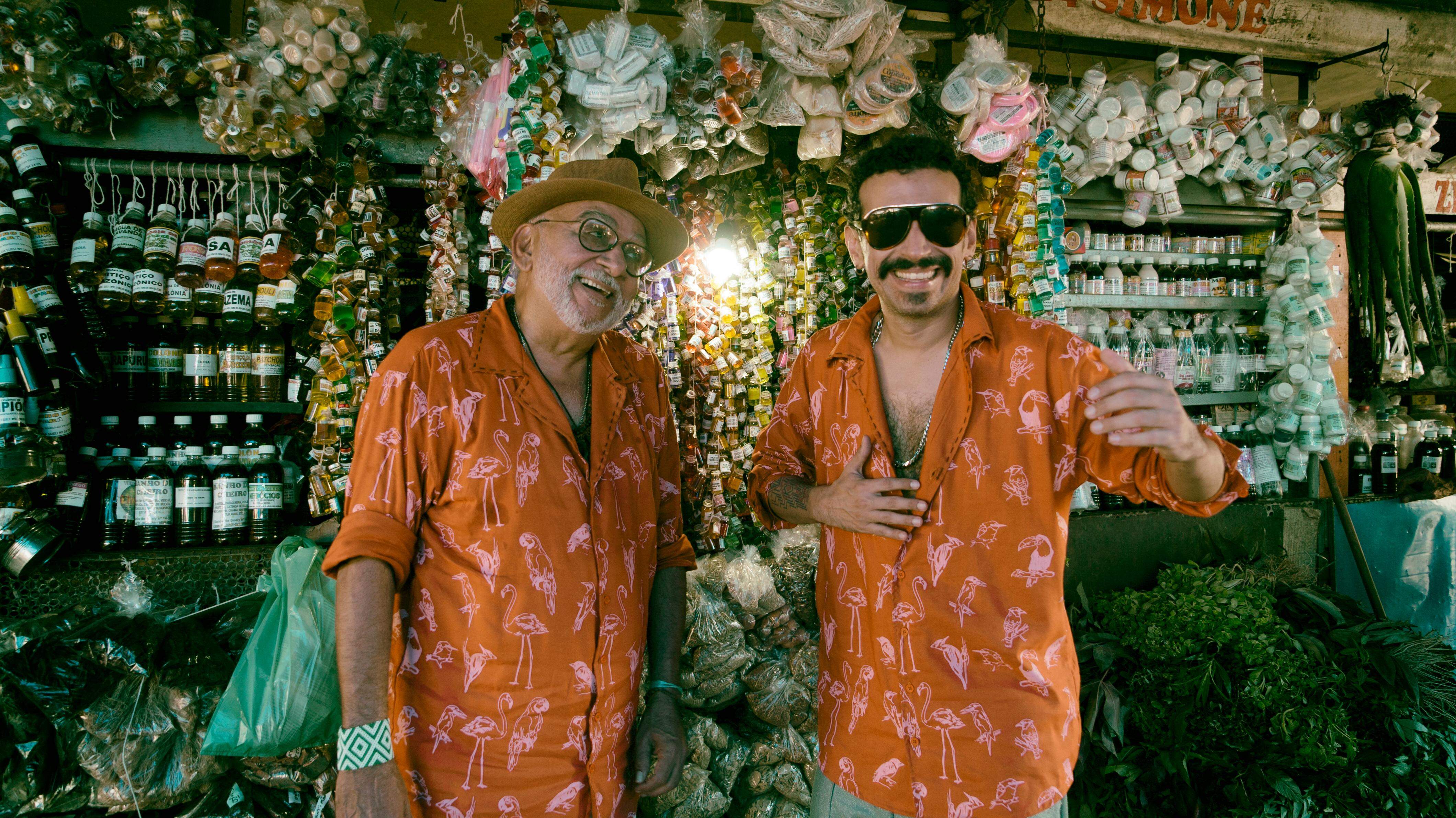 Pai e filho, os paraenses Manoel e Felipe Cordeiro trazem a Amazônia aos palcos do Sonora Brasil ...