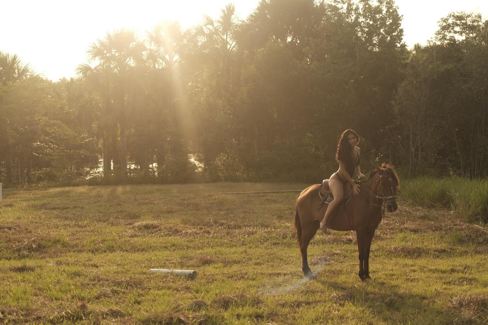 Joyce Kellen Leite, graduanda em biomedicina, é a nova musa do projeto ...