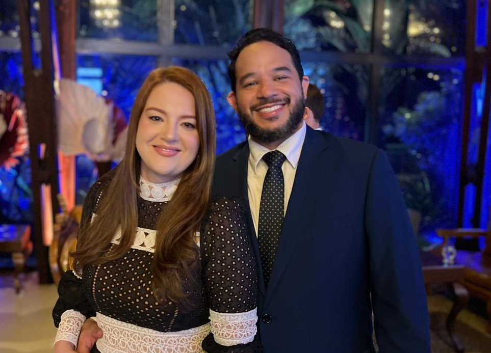 Atriz Iza Moreira esbanja simpatia com os fãs no Festival Sunset Belém ...