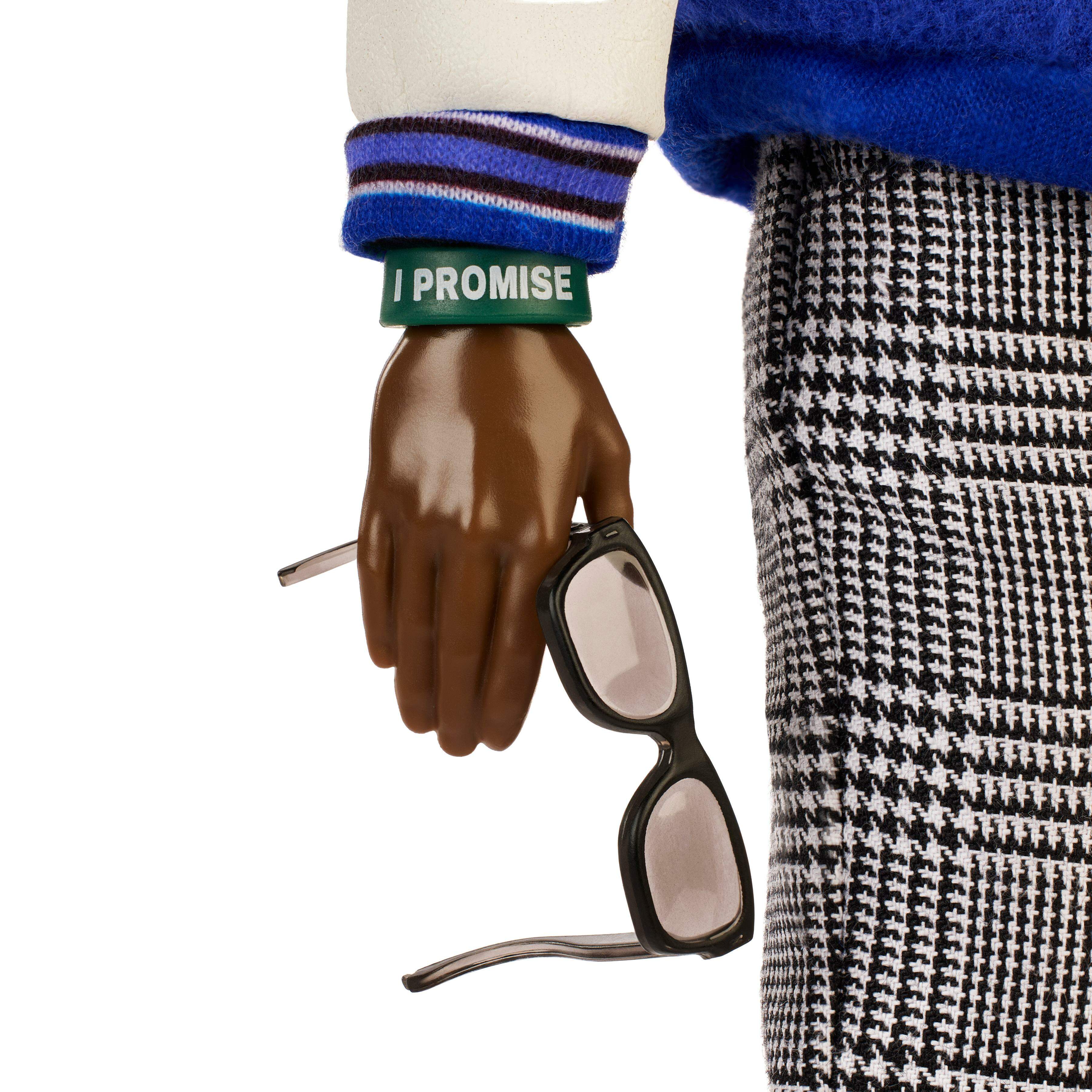 LeBron James é o primeiro homem real a se transformar em Ken; boneco é mais alto que o ...