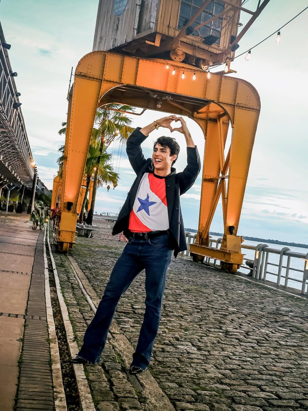 Influenciador Felipe Theodoro experimenta culinária paraense durante ...